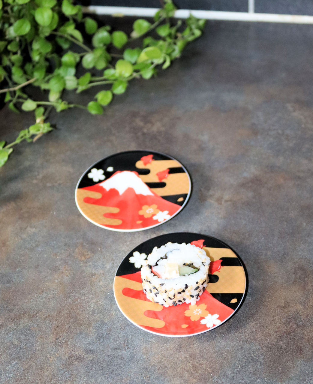 Fortune Plate Mt. Fuji | Japanskt porslin från Ishokuju